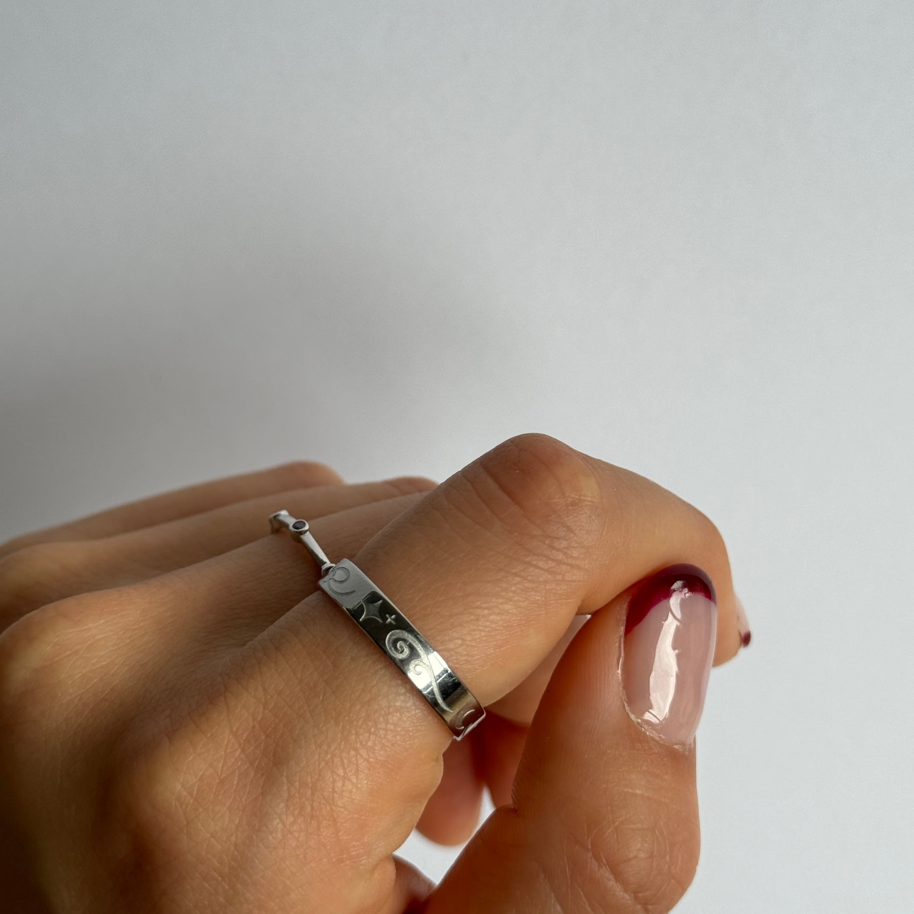 Velaris Ring – Estori